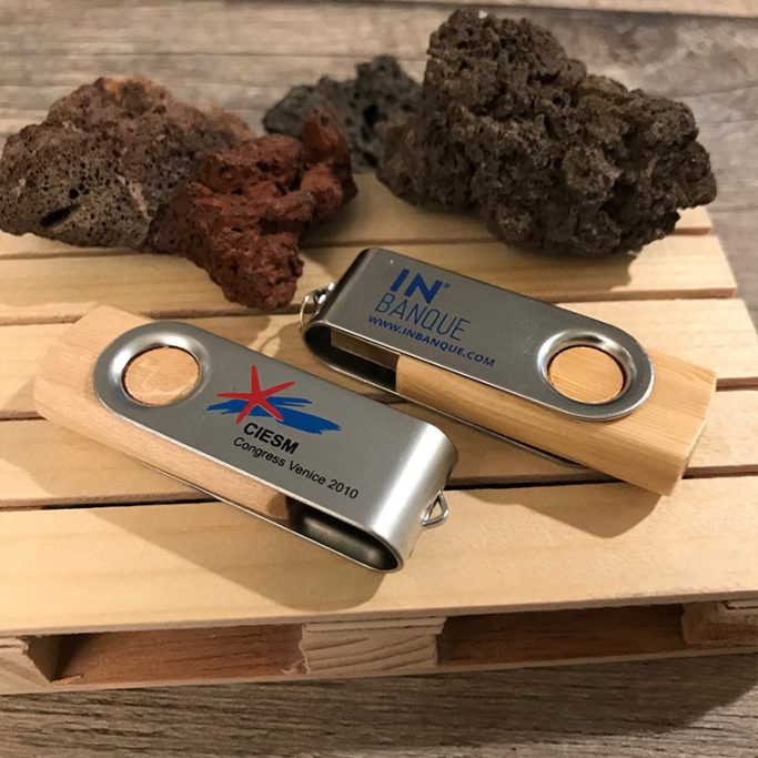 Clé usb bois personnalisée Twister | Clé usb publicitaire en bois et métal